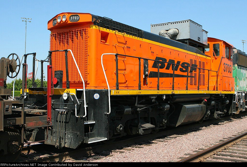 BNSF 3703